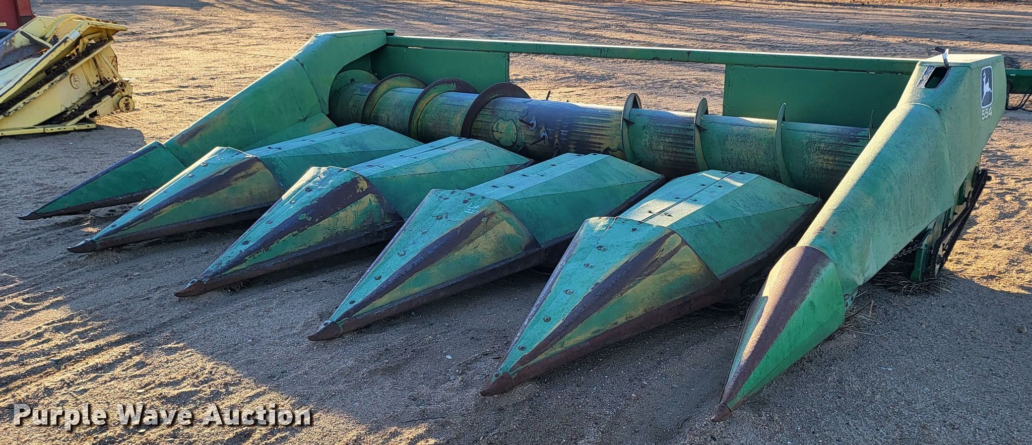 John Deere 554 corn head in Kinsley, KS | Item IU9879 sold | Purple Wave