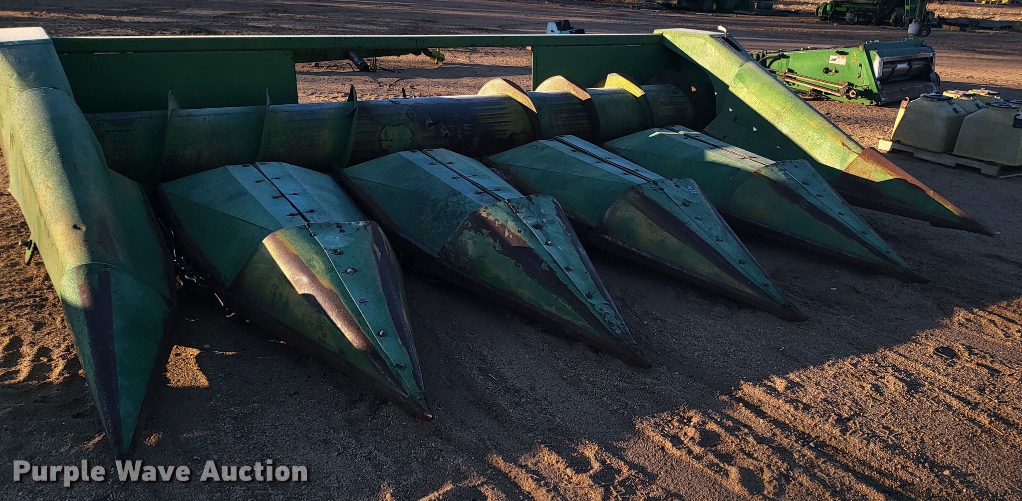 John Deere 554 corn head in Kinsley, KS | Item IU9879 sold | Purple Wave