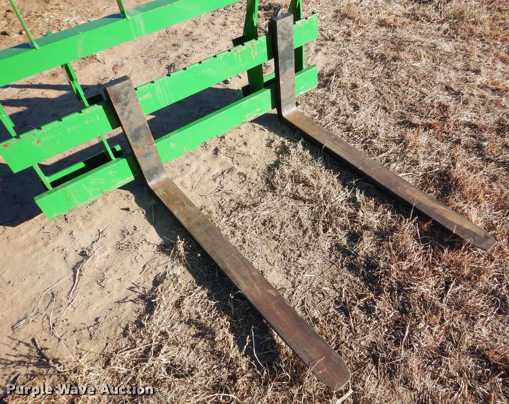 Frontier forks in Limon, CO | Item LN9796 sold | Purple Wave