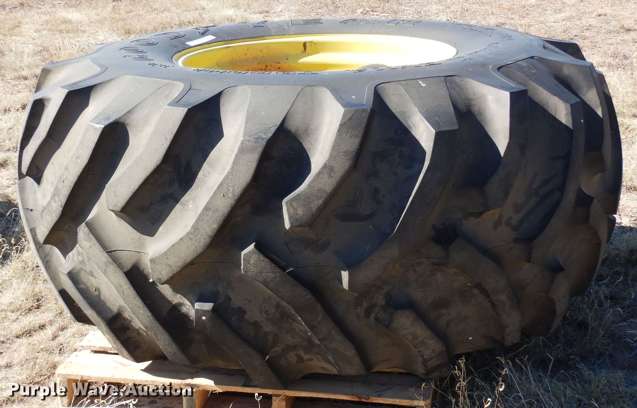 Goodyear Dyna Torque 30.5L-32 tire and wheel in Limon, CO | Item MR9600 ...