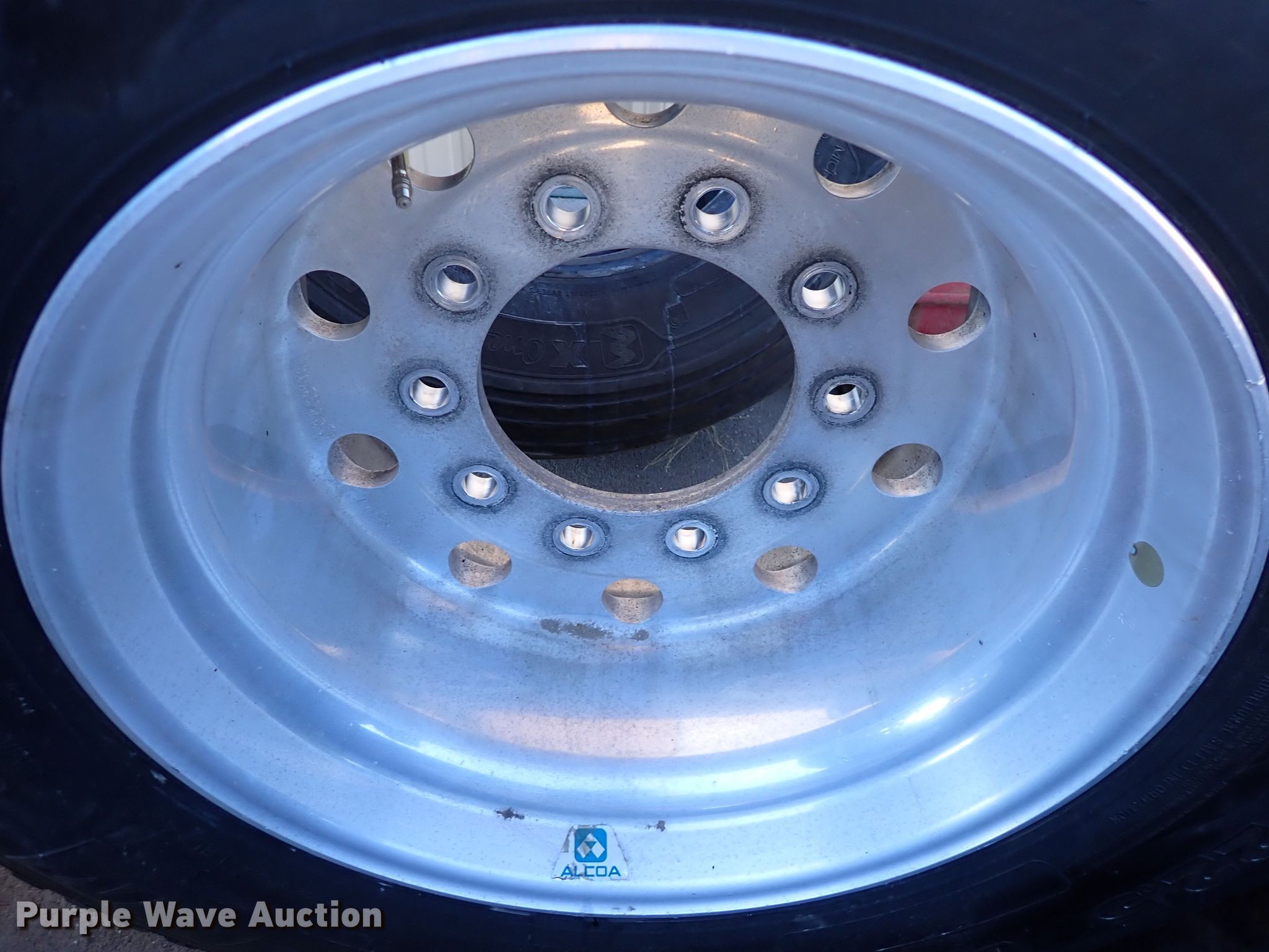 (5) Michelin X One Line tires and wheels in Alma, KS | Item DN6916 sold ...