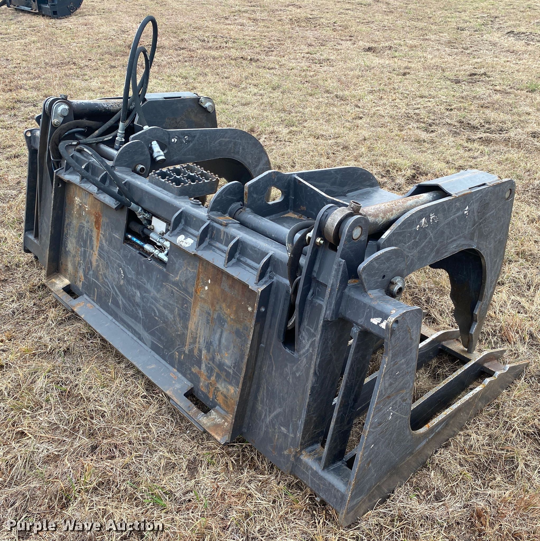 73"W skid steer rock grapple bucket in Davis, OK | Item DN7604 sold ...