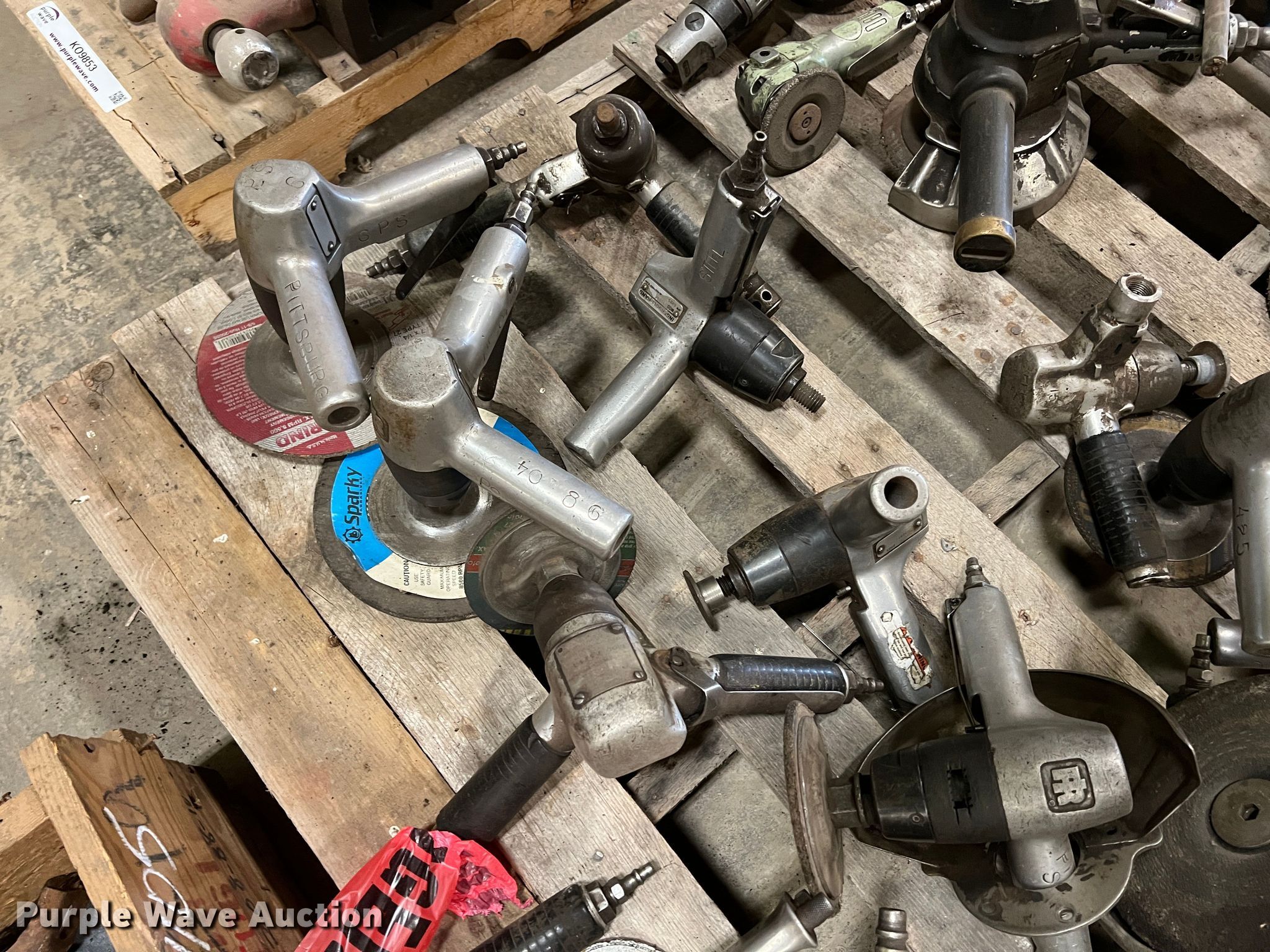 Approximately 25 grinders in Pittsburg, KS | Item KO9854 sold | Purple Wave