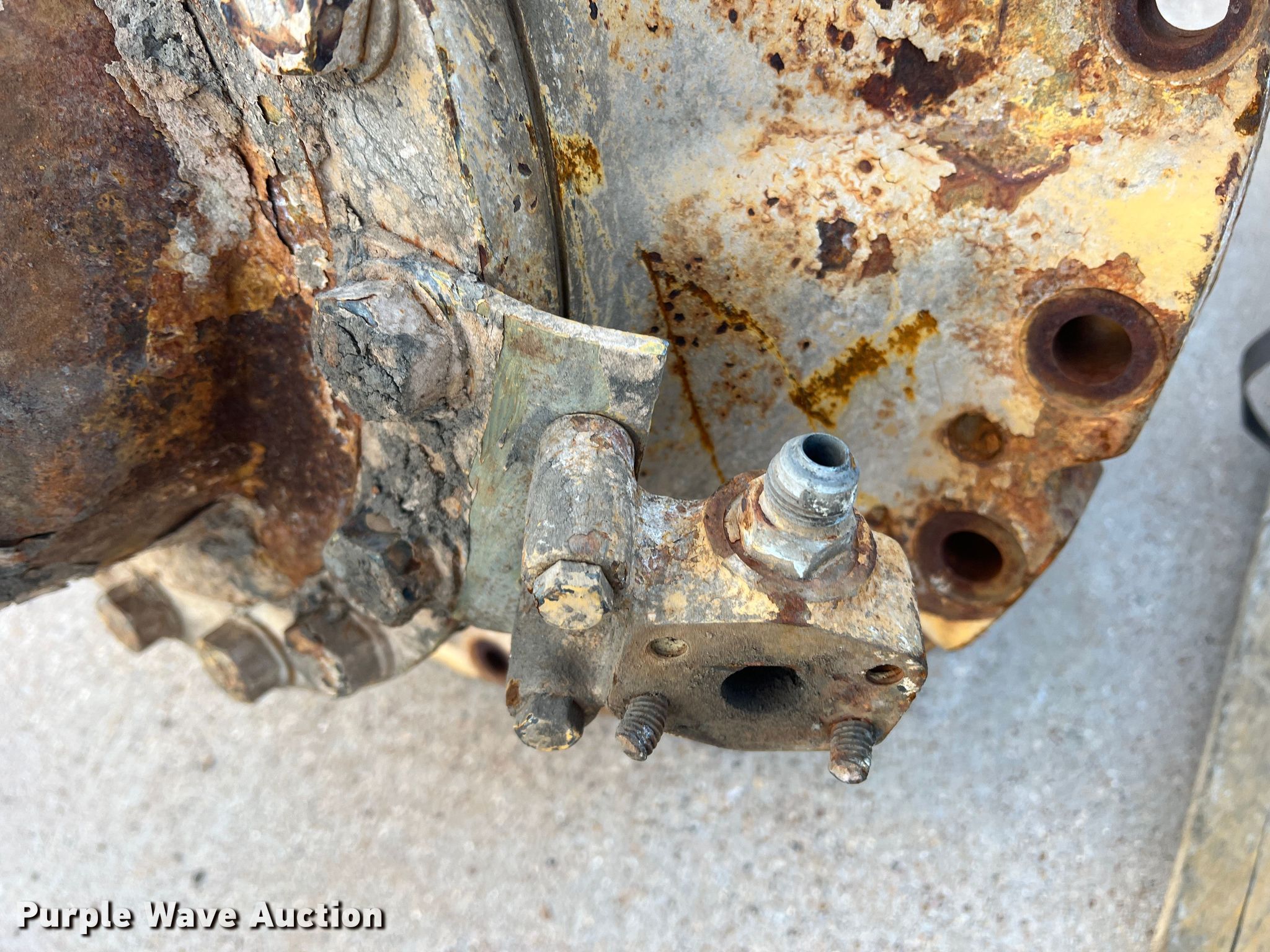 Caterpillar drivetrain parts in Cresson, TX | Item LW9138 sold | Purple ...