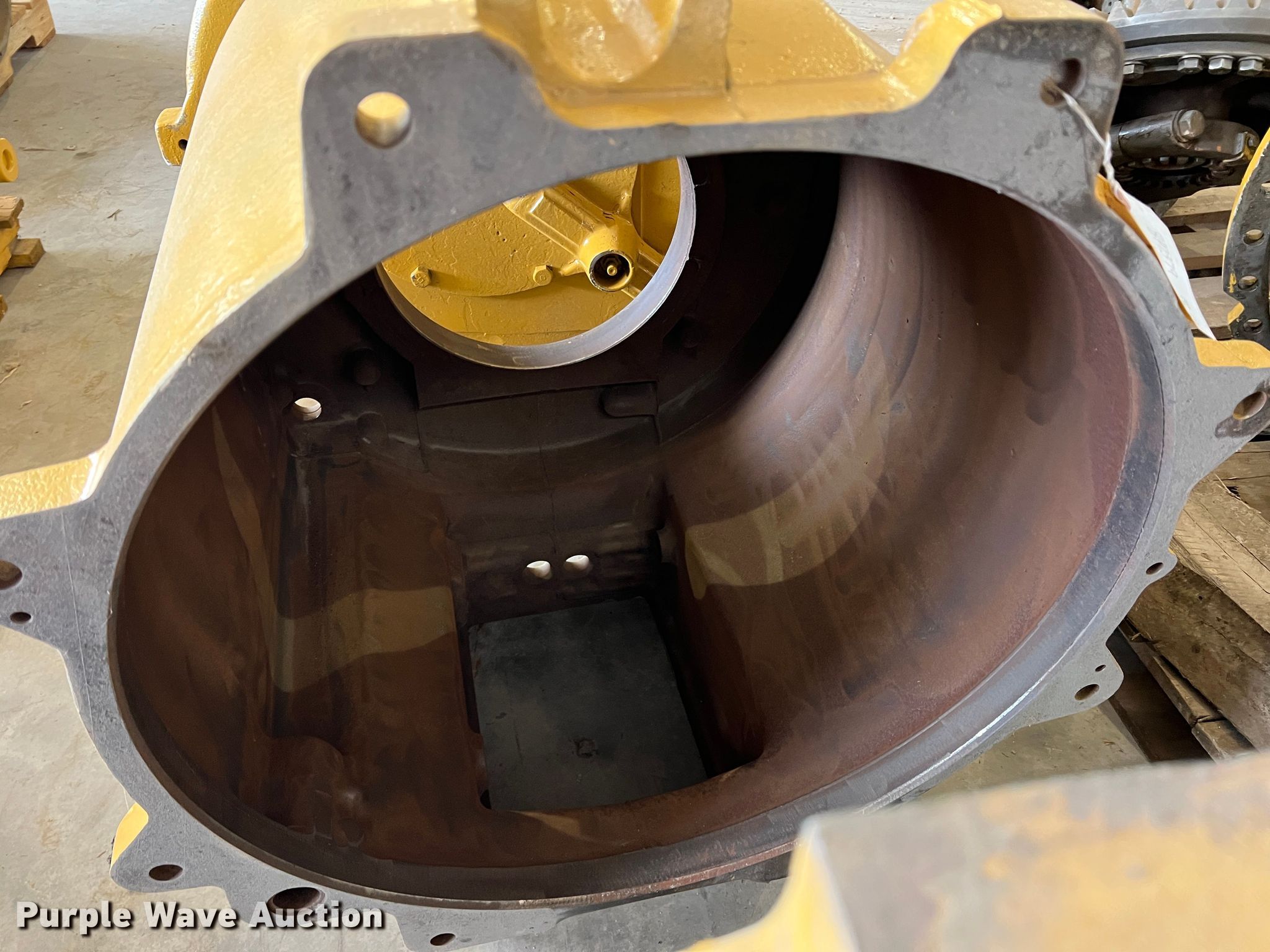 (4) Caterpillar cases in Cresson, TX | Item MK9682 sold | Purple Wave