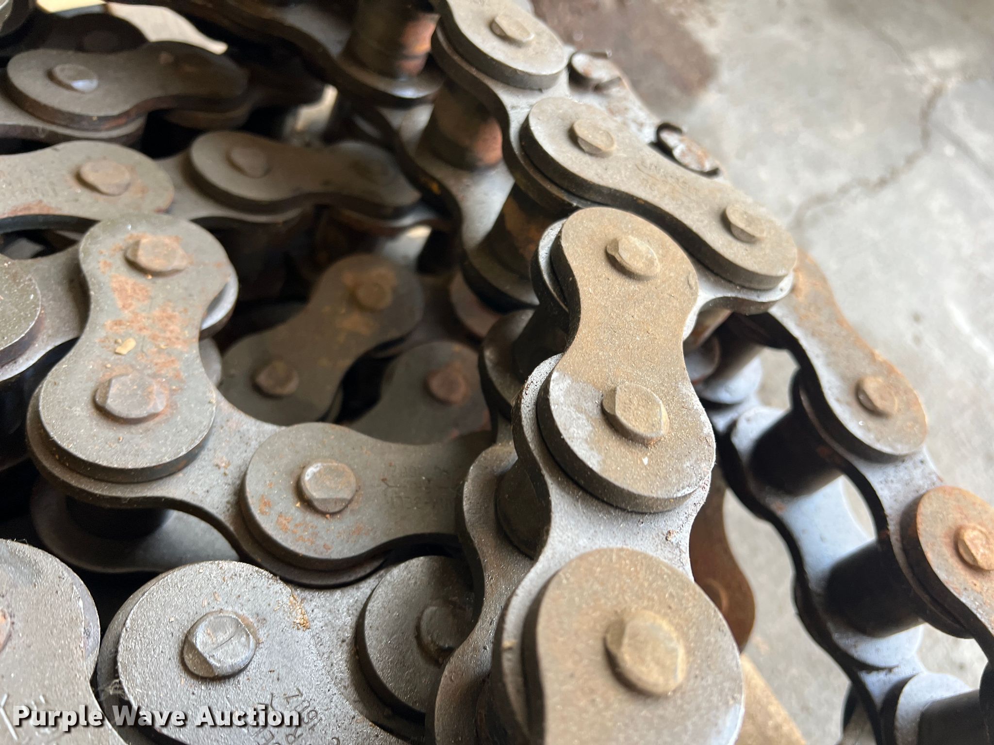 Caterpillar chain group in Cresson, TX | Item MK9703 sold | Purple Wave