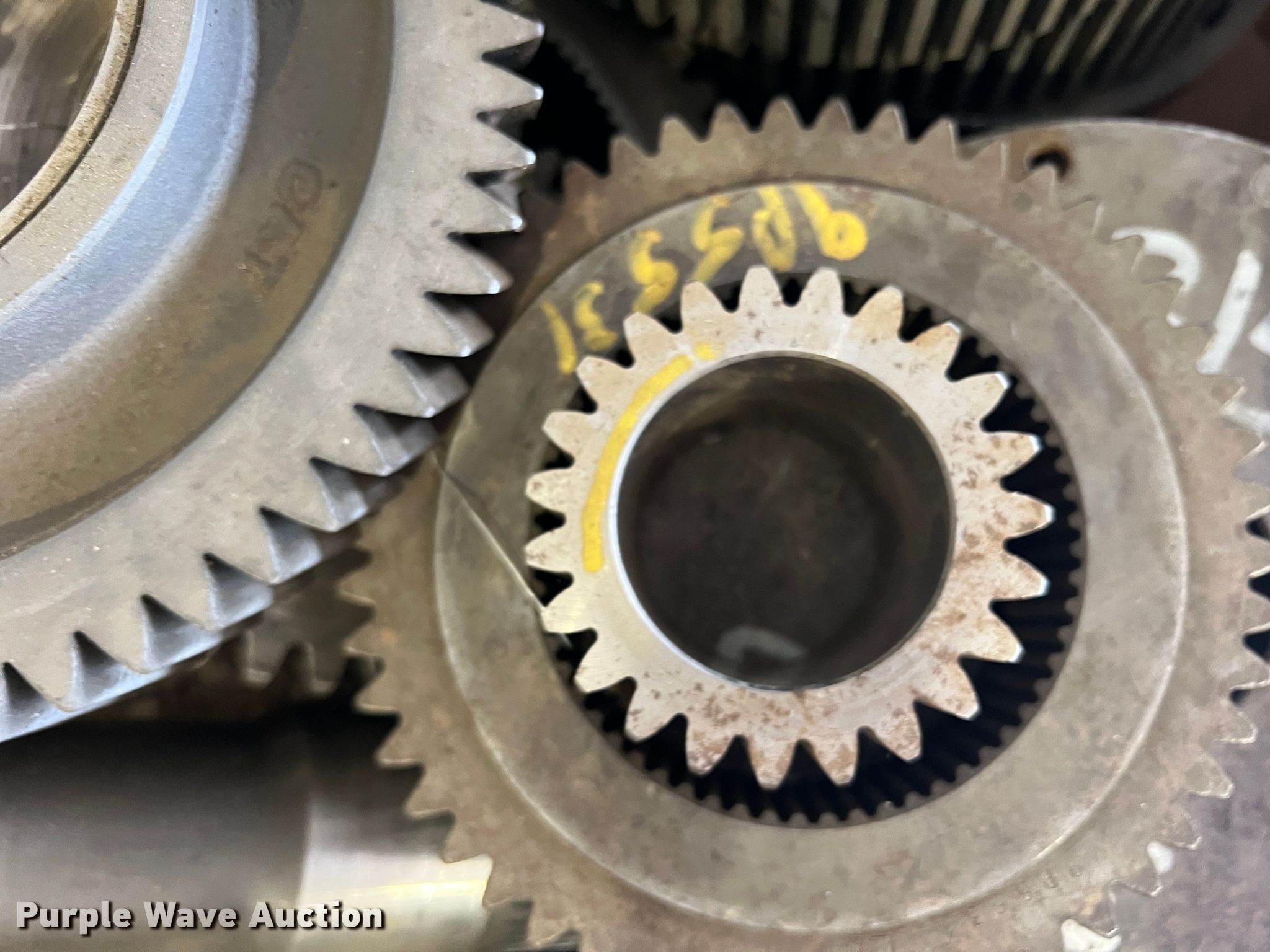 Caterpillar gears in Cresson, TX | Item MK9708 sold | Purple Wave