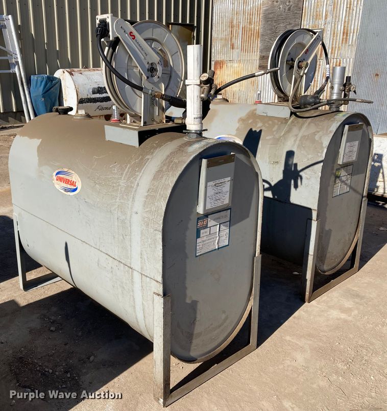 Buffalo Tank Company oil tank in Salina, KS | Item DN6960 sold | Purple ...