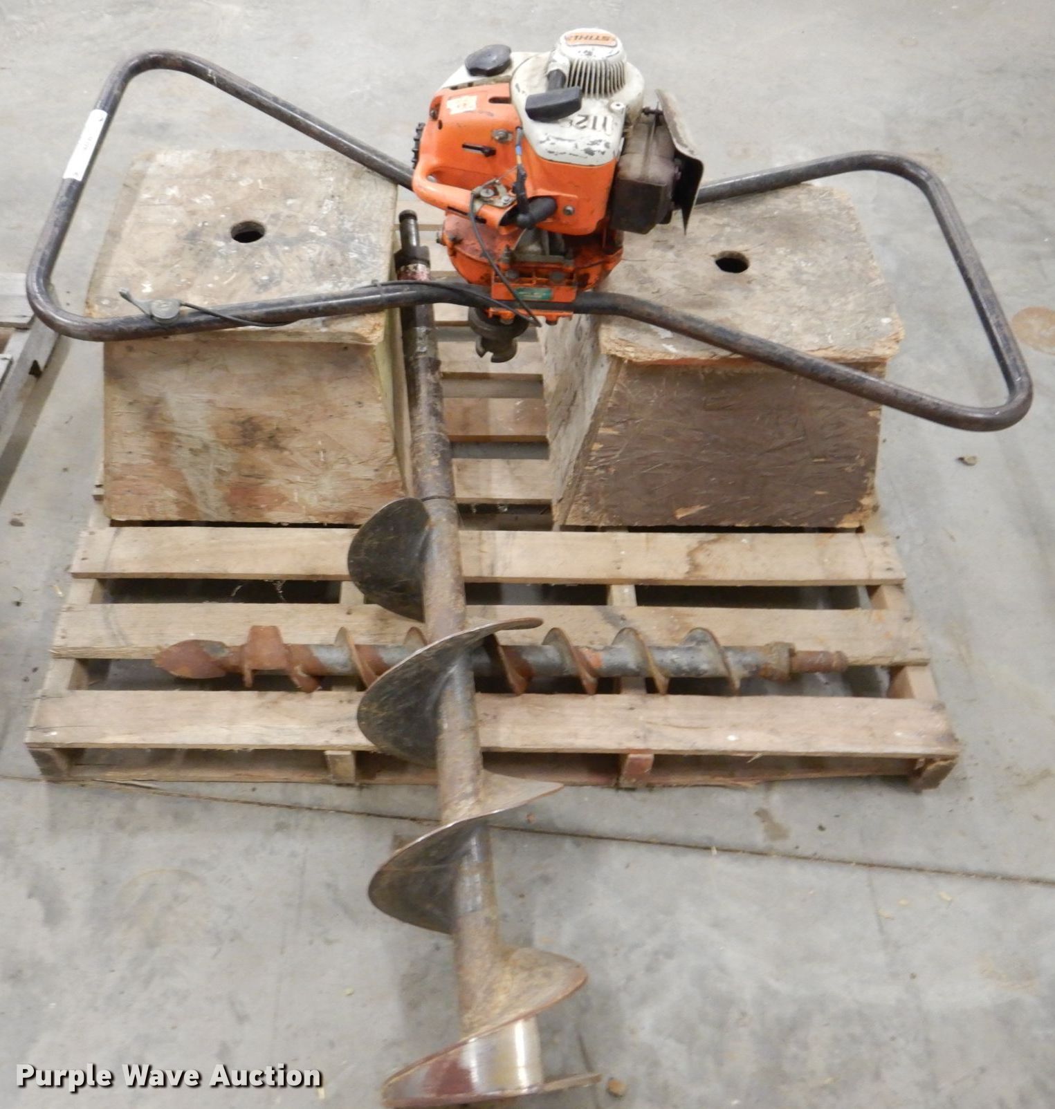 stihl-4308-two-man-post-hole-auger-in-long-grove-ia-item-mj9902-sold