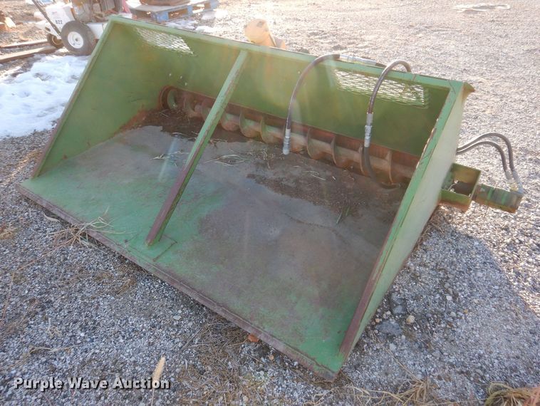 Skid steer auger bucket in Slater, IA | Item KW9650 sold | Purple Wave