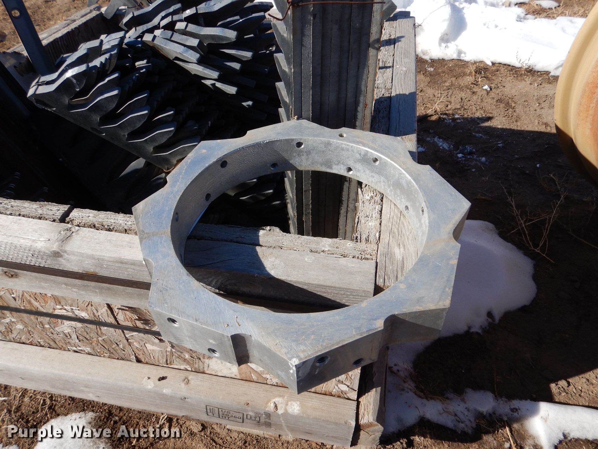 Shelbourne header parts in Sublette, KS | Item MT9874 sold | Purple Wave