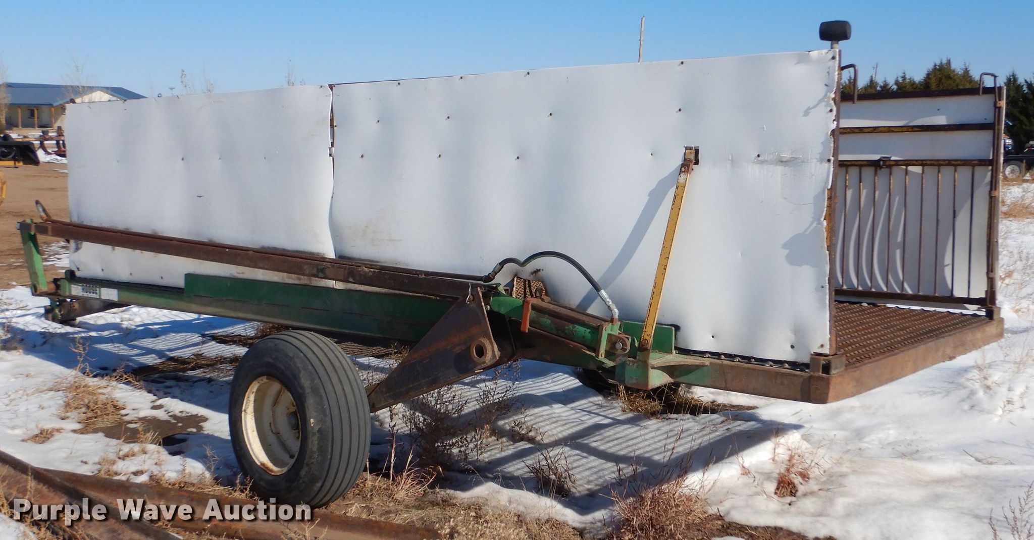 Roose hog transport trailer in Sublette, KS | Item MT9904 sold | Purple ...