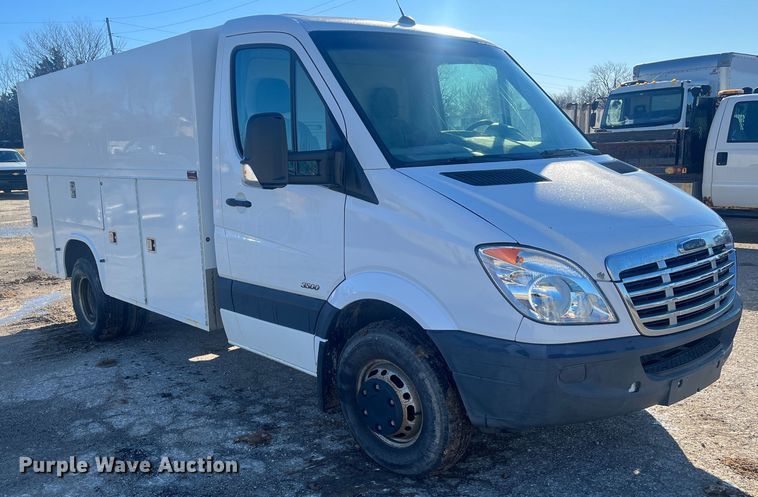 2007 Freightliner Sprinter 3500 utility van in Lawrence, KS | Item ...