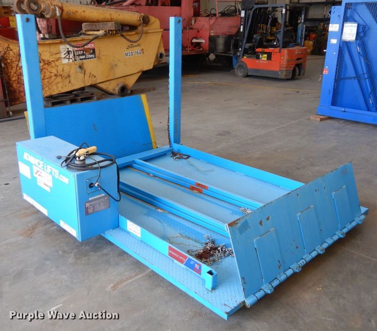Advance Lifts 6568 dock lift in Lawrence, KS | Item DS1424 sold ...