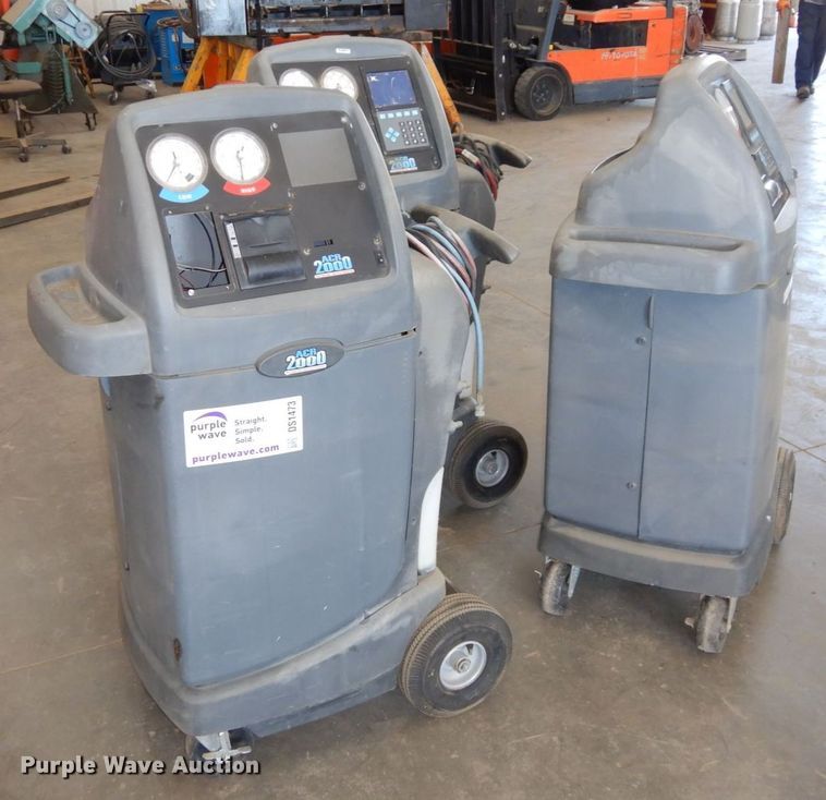 (3) Robinair ACR-2000 refrigerant recovery recycling machines in ...