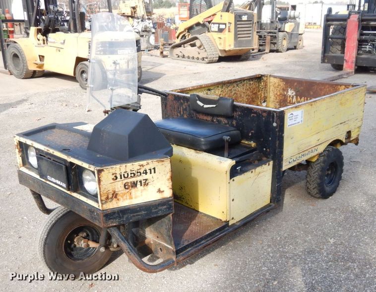 Cushman 898451 utility cart in Lawrence, KS | Item DS1520 sold | Purple ...