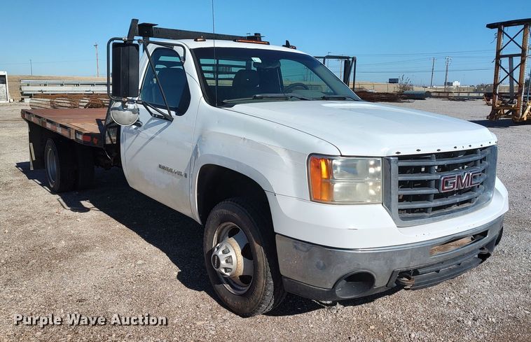 2008 GMC Sierra 3500HD flatbed pickup truck in Oklahoma City, OK | Item ...