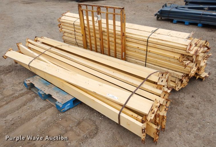 (2) pallets of Unarco T-Bolt pallet racking beams in Lawrence, KS ...