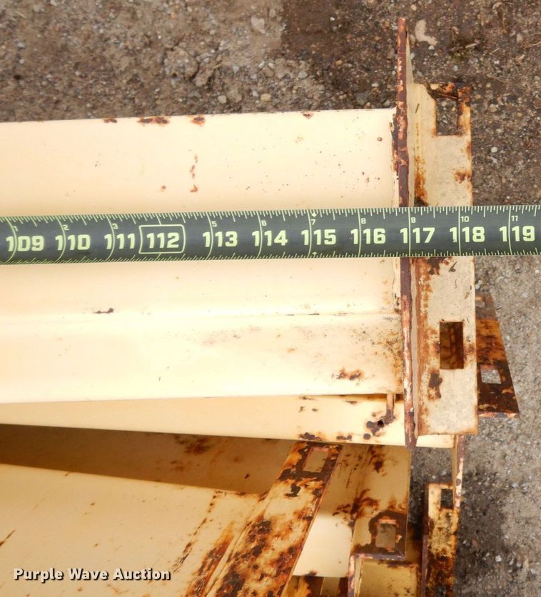 (2) pallets of Unarco T-Bolt pallet racking beams in Lawrence, KS ...