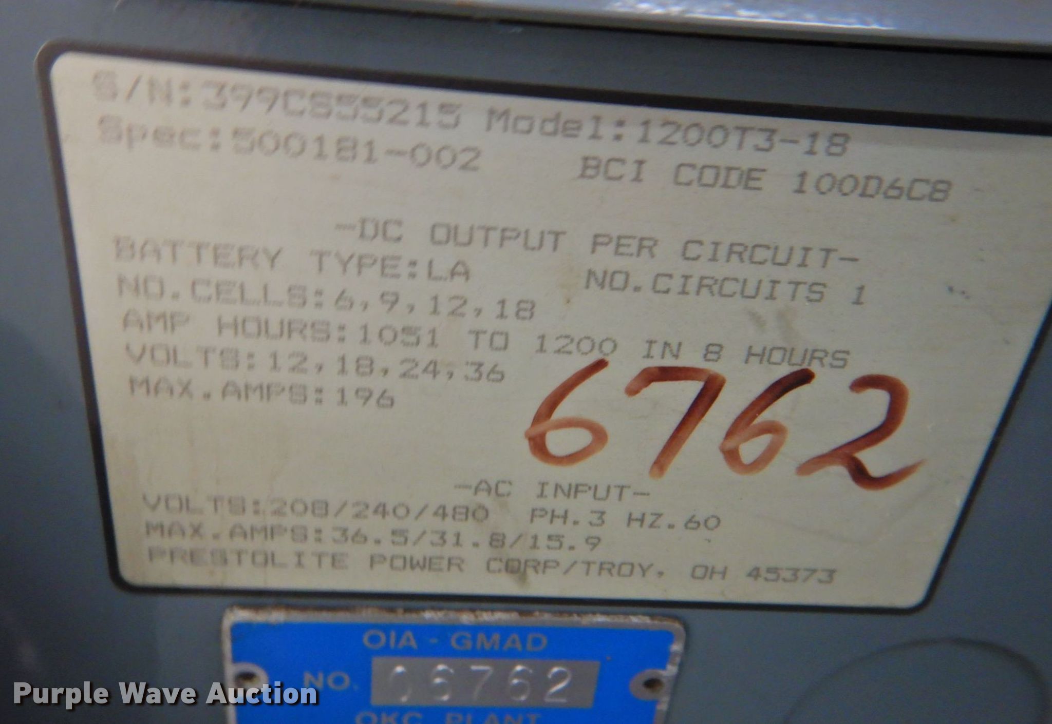 (6) Hobart Ultra Charger forklift battery chargers in Lawrence, KS ...