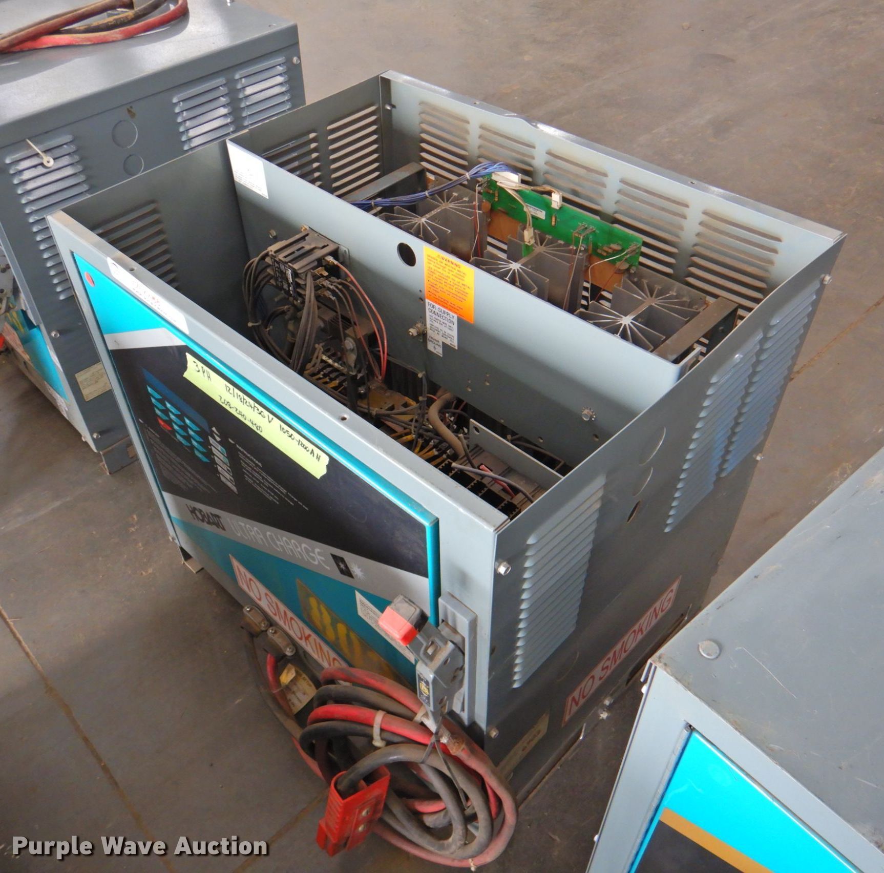 (6) Hobart Ultra Charger forklift battery chargers in Lawrence, KS ...
