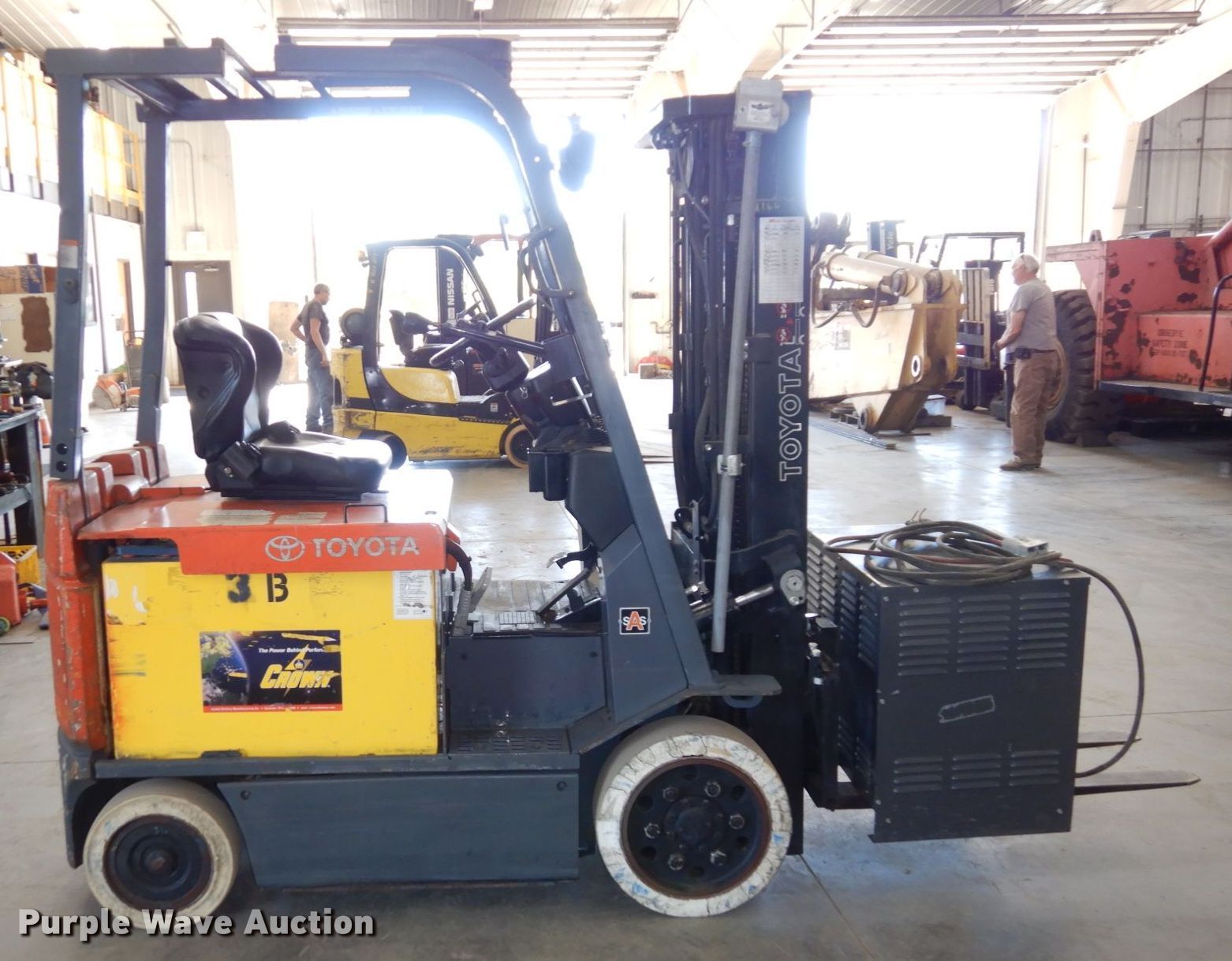 Toyota 7FBCHU25 forklift in Lawrence, KS | Item DS1475 sold | Purple Wave