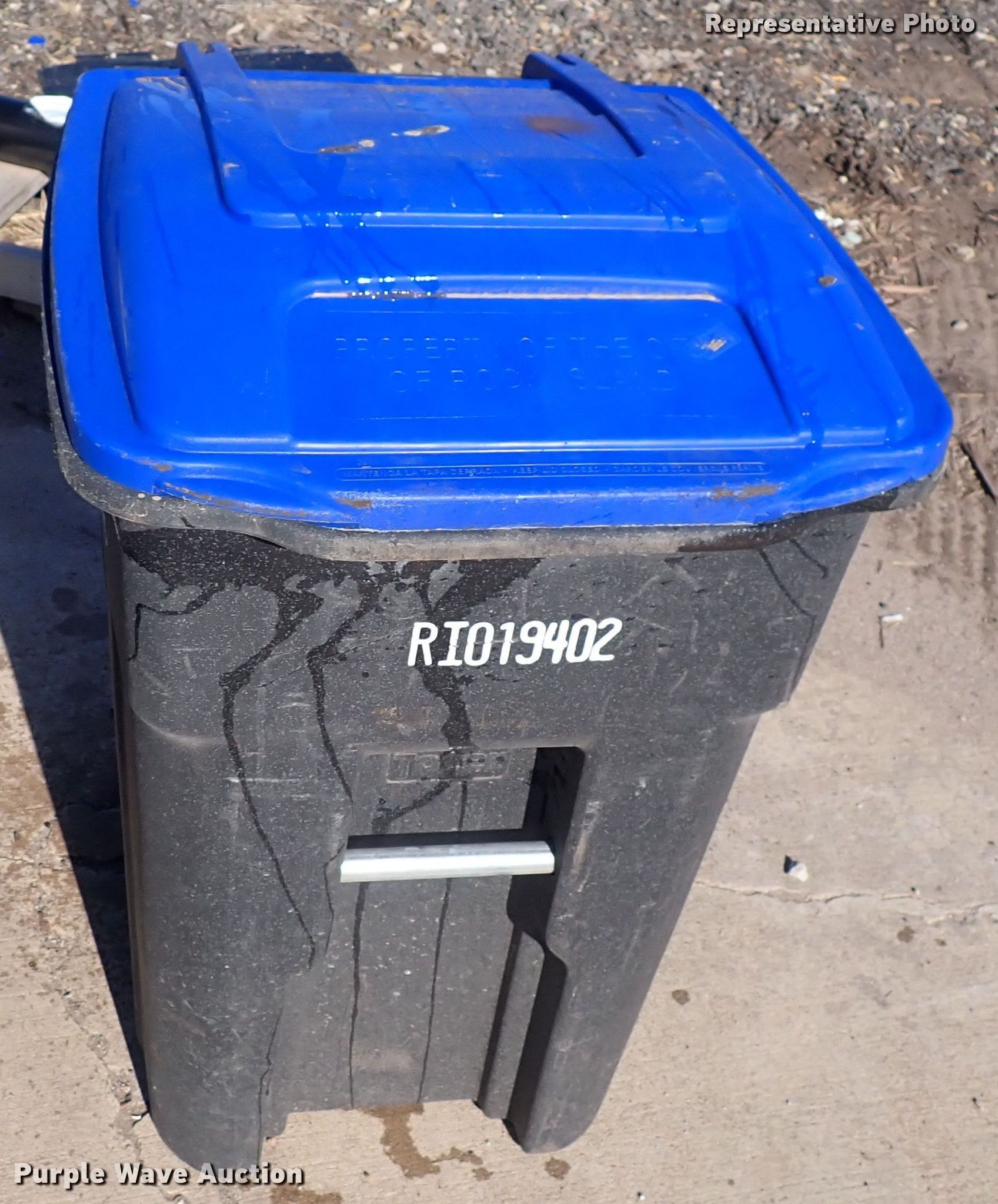 (20) trash cans in Wichita, KS | Item GD9425 sold | Purple Wave