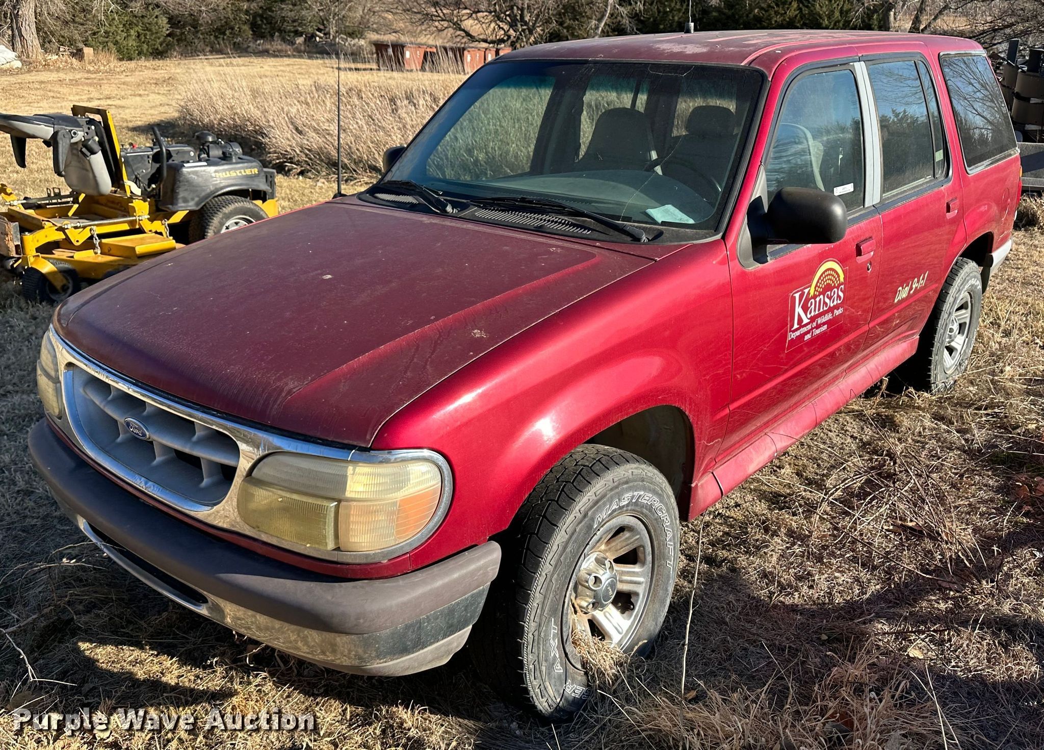 1995 Ford Explorer SUV in Webber, KS | Item JD9751 sold | Purple Wave
