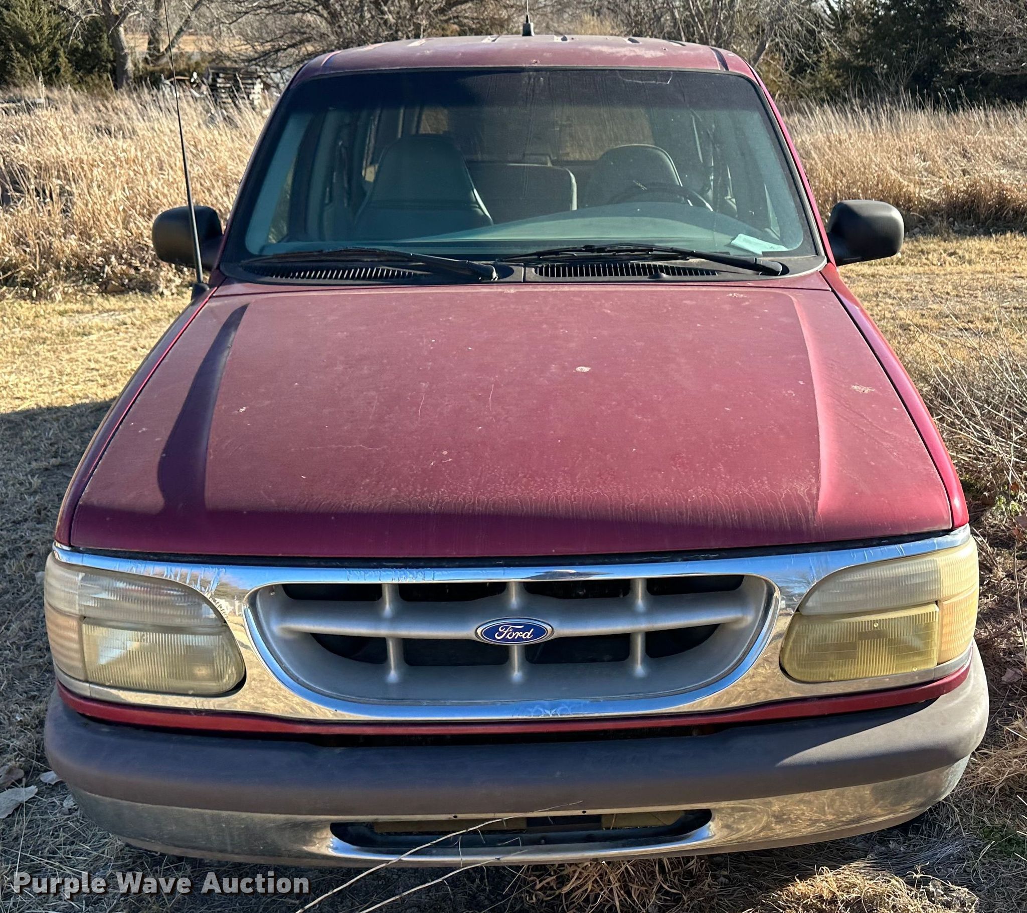 1995 Ford Explorer SUV in Webber, KS | Item JD9751 sold | Purple Wave