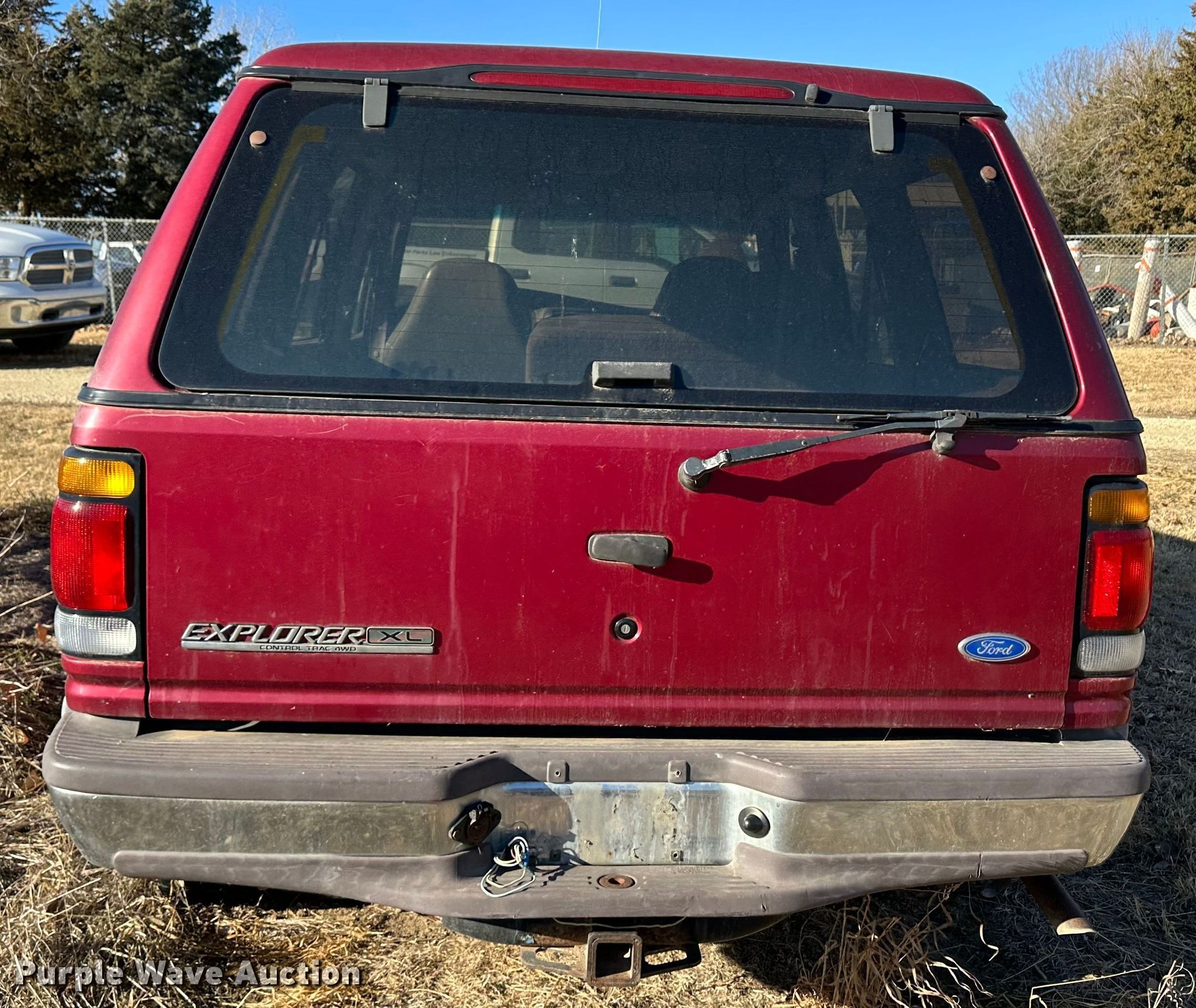 1995 Ford Explorer SUV in Webber, KS | Item JD9751 sold | Purple Wave