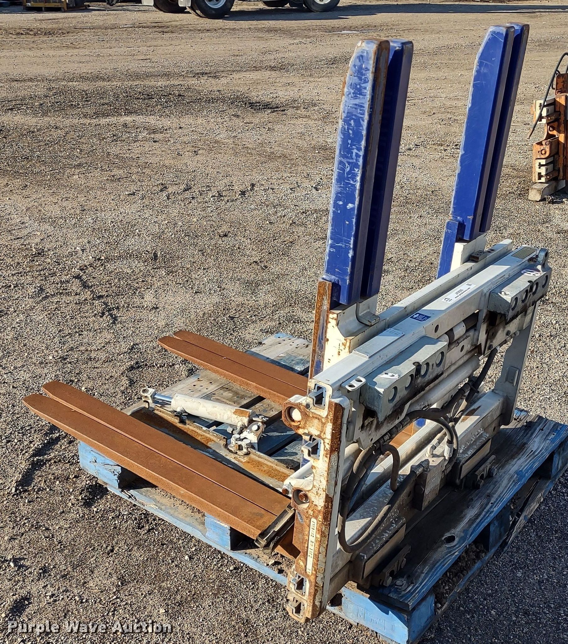 Cascade 22G-FDS forks in Lawrence, KS | Item JK9055 sold | Purple Wave