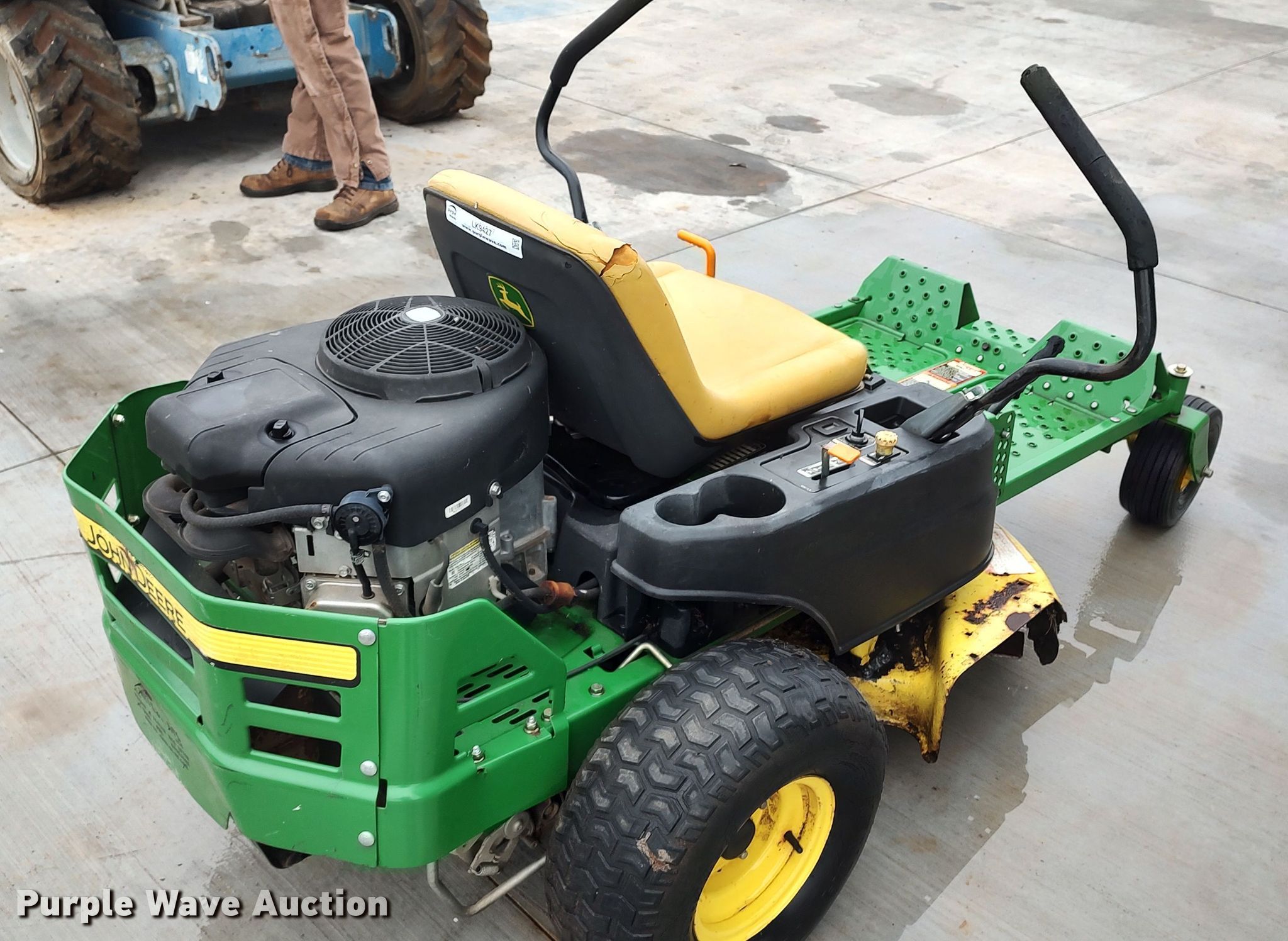 John Deere Z235 ZTR lawn mower in Norman, OK | Item LK9427 sold ...
