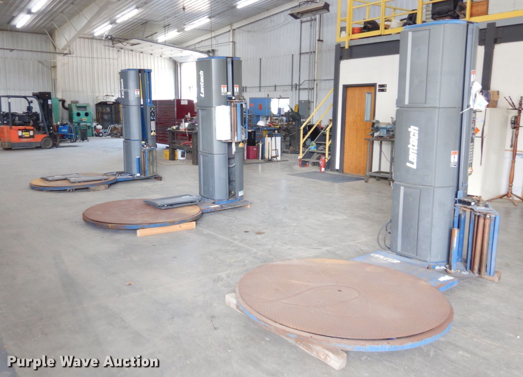(3) Lantech Q-300 shrink wrapping machines in Lawrence, KS | Item ...