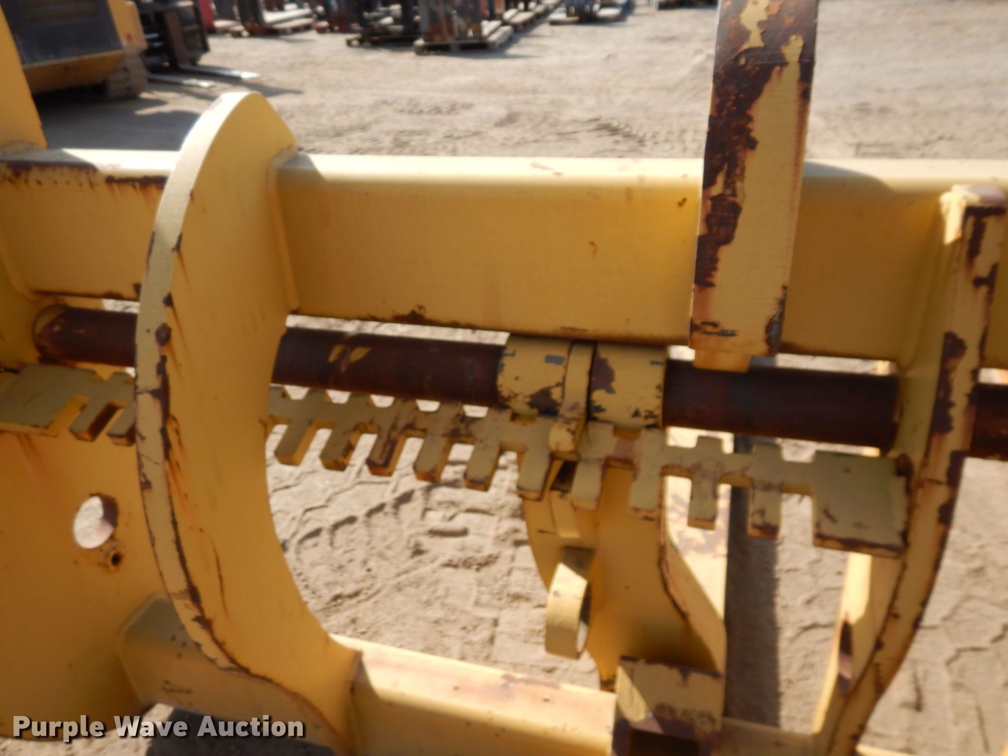 Caterpillar 950G/H-972G/H forks in Lawrence, KS | Item LY9192 sold ...