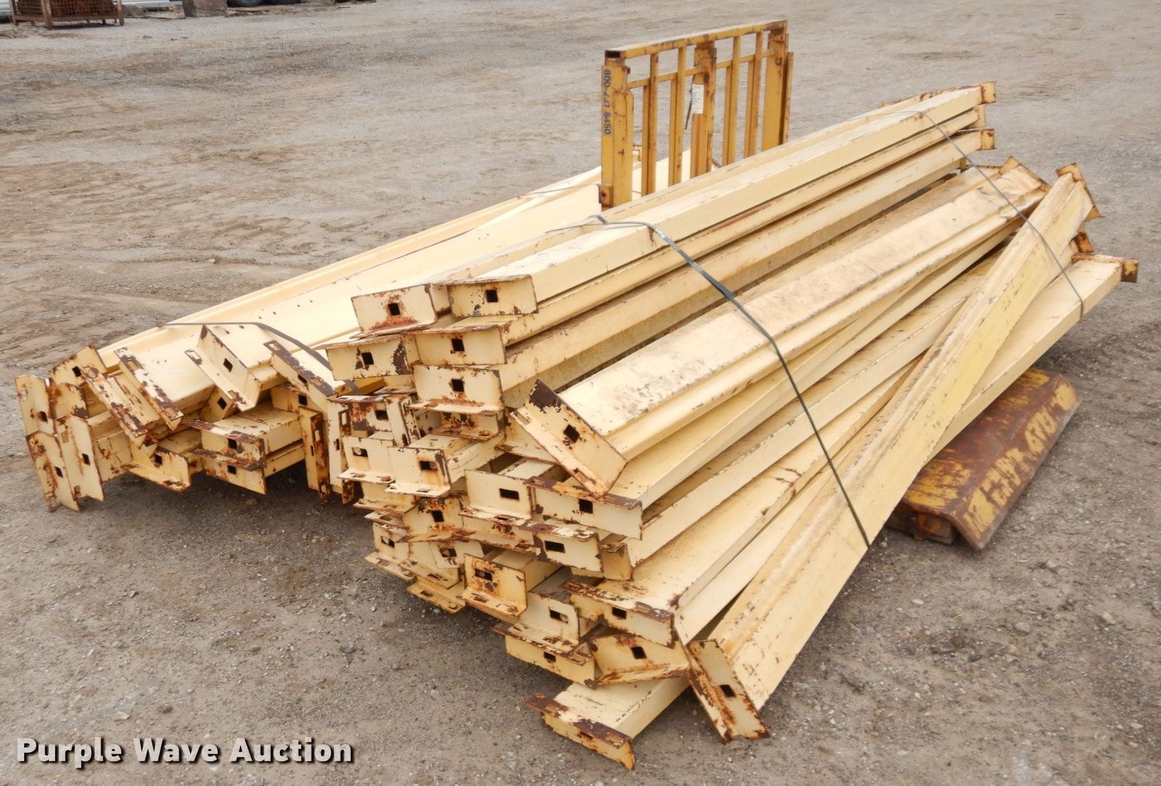 (2) pallets of Unarco T-Bolt pallet racking beams in Lawrence, KS ...