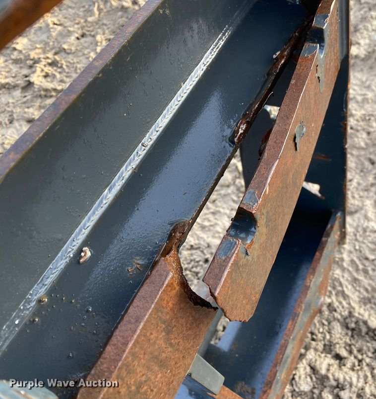 48"L skid steer forks in Tulsa, OK | Item DN8098 sold | Purple Wave