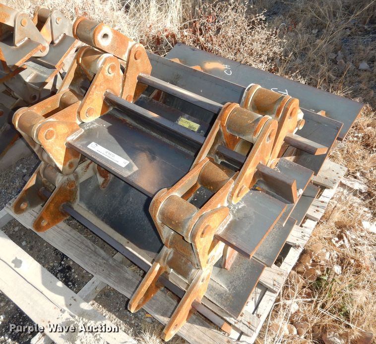 (2) 36" W dual drag chain assemblies in Manhattan, KS | Item IE9970 ...