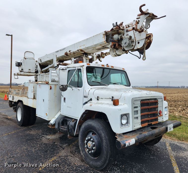 1987 International 1954 digger derrick truck in Mascoutah, IL | Item ...