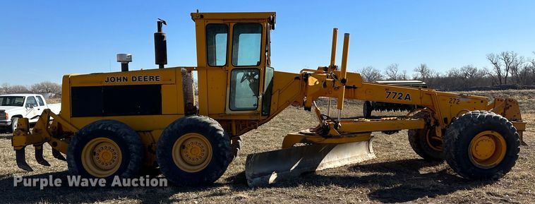 John Deere 772A motor grader in Scandia, KS | Item JD9746 sold | Purple ...