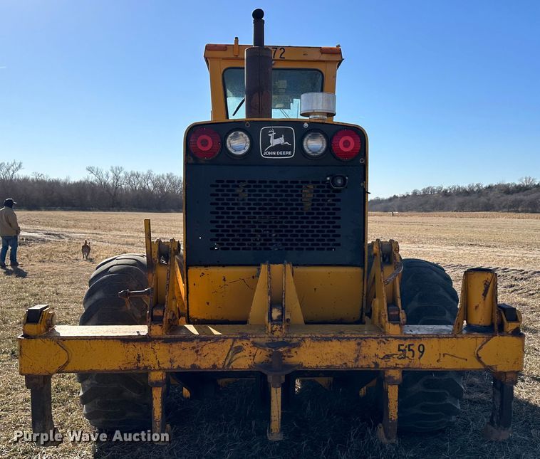 John Deere 772A motor grader in Scandia, KS | Item JD9746 sold | Purple ...