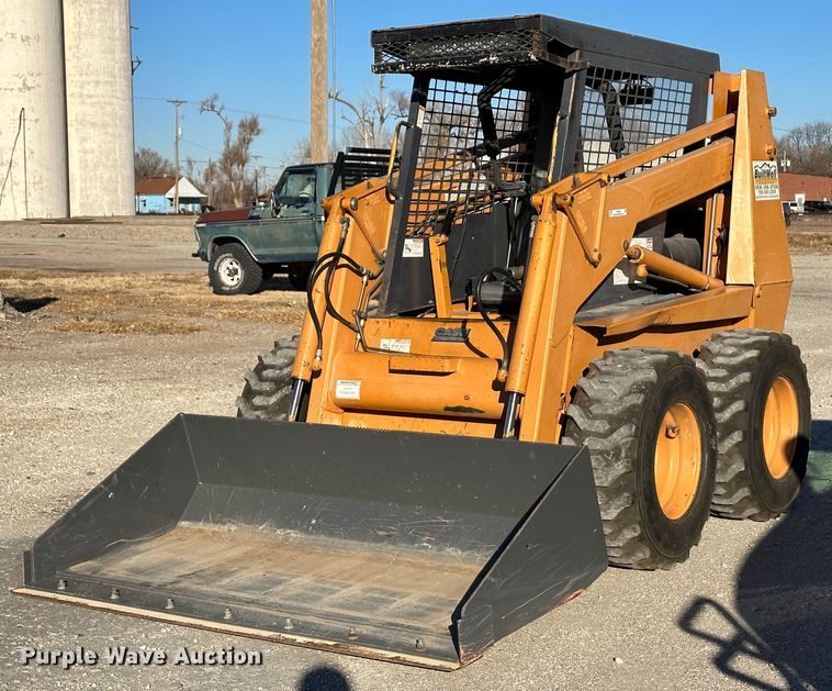 2000 Case 1845C skid steer loader in Ellis, KS | Item JD9766 sold | Purple Wave