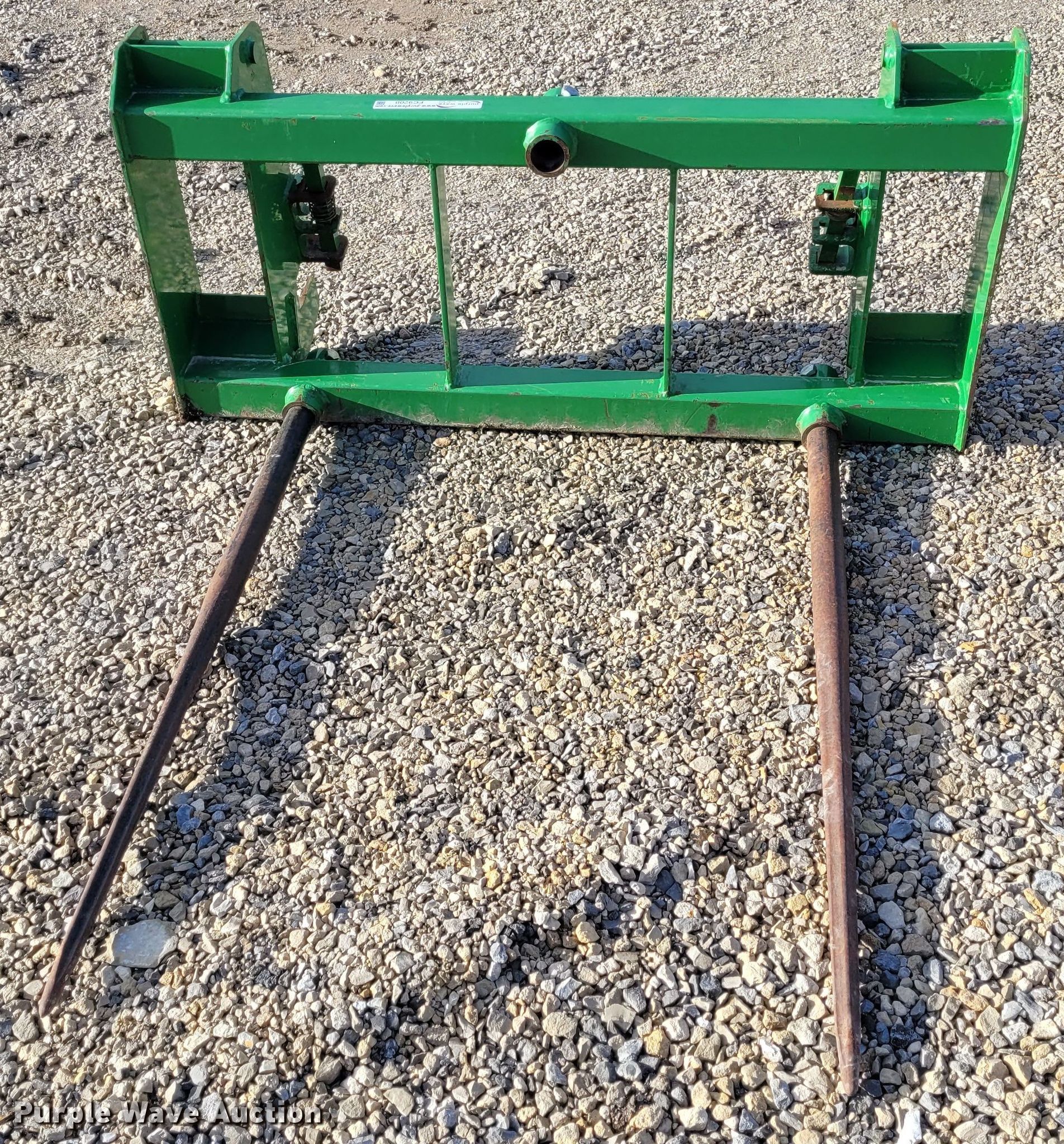 Frontier bale spear in El Dorado, KS | Item FC9208 sold | Purple Wave