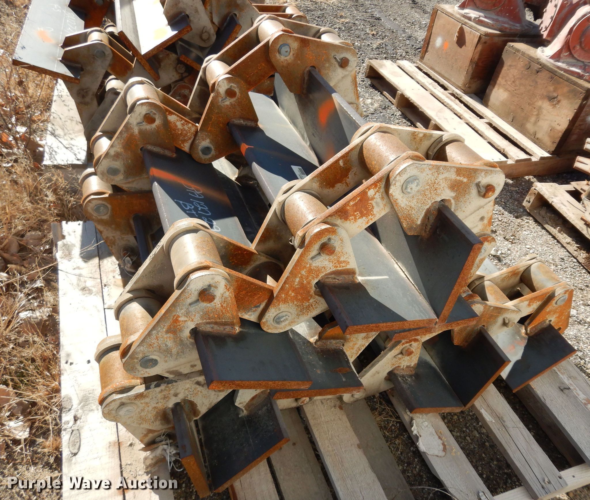 (2) 36" W dual drag chain assemblies in Manhattan, KS | Item IE9970 ...