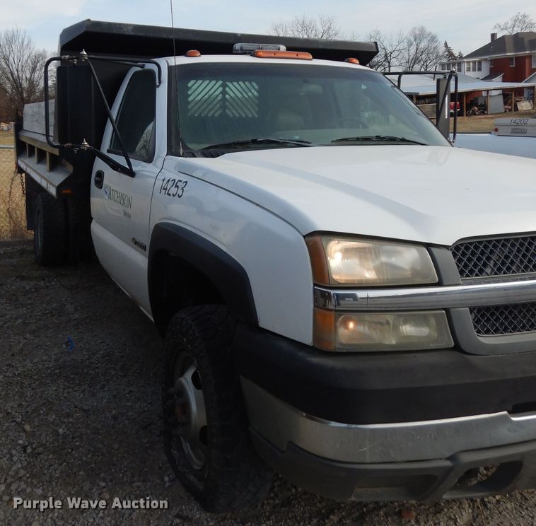 2004 Chevrolet Silverado 3500 dump bed pickup truck in Atchison, KS ...