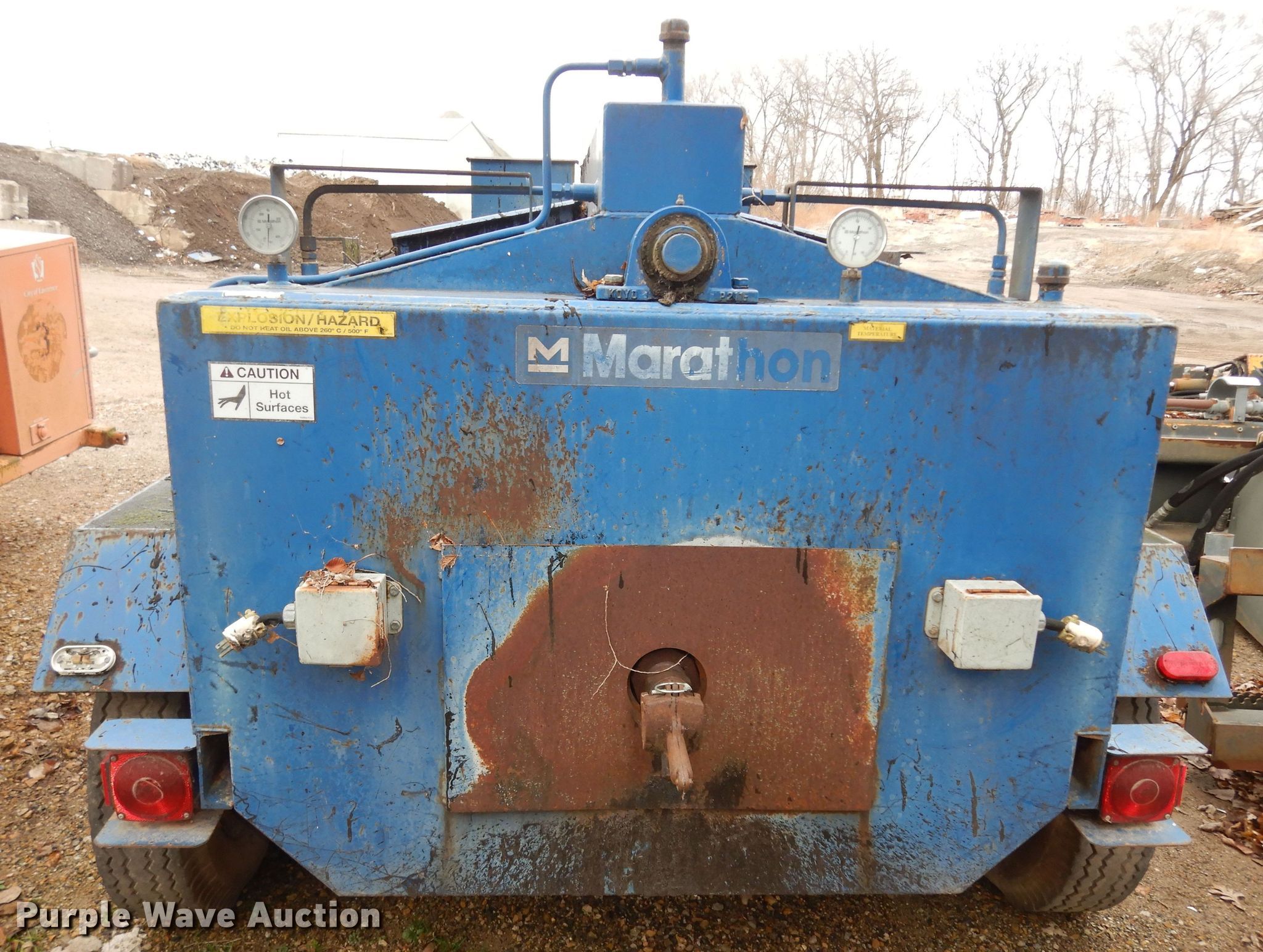 Marathon melter applicator in Lawrence, KS | Item DI6961 sold | Purple Wave