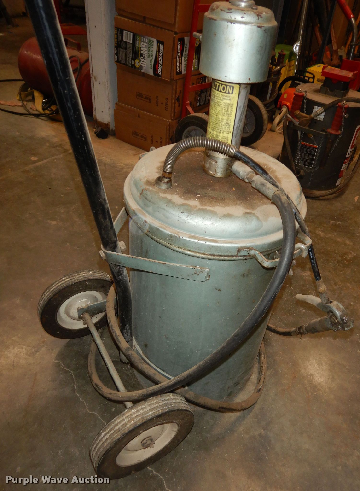 ARO grease gun in Atchison, KS | Item JR9100 sold | Purple Wave