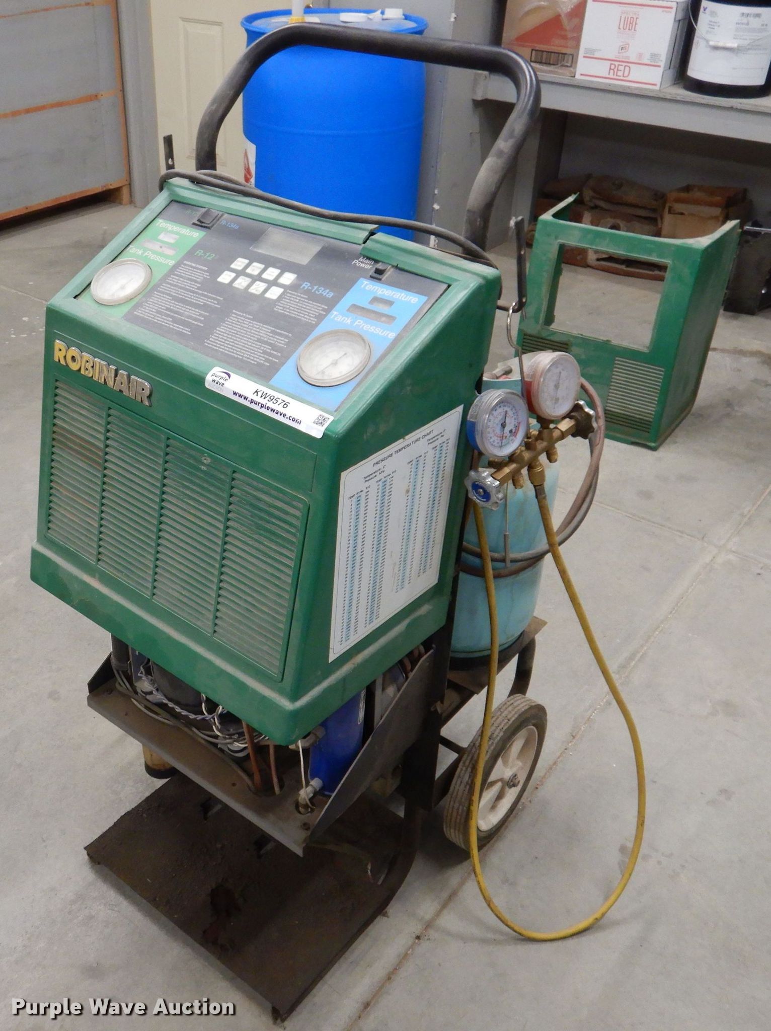 Robinair AC charging station in Audubon, IA | Item KW9576 sold | Purple ...