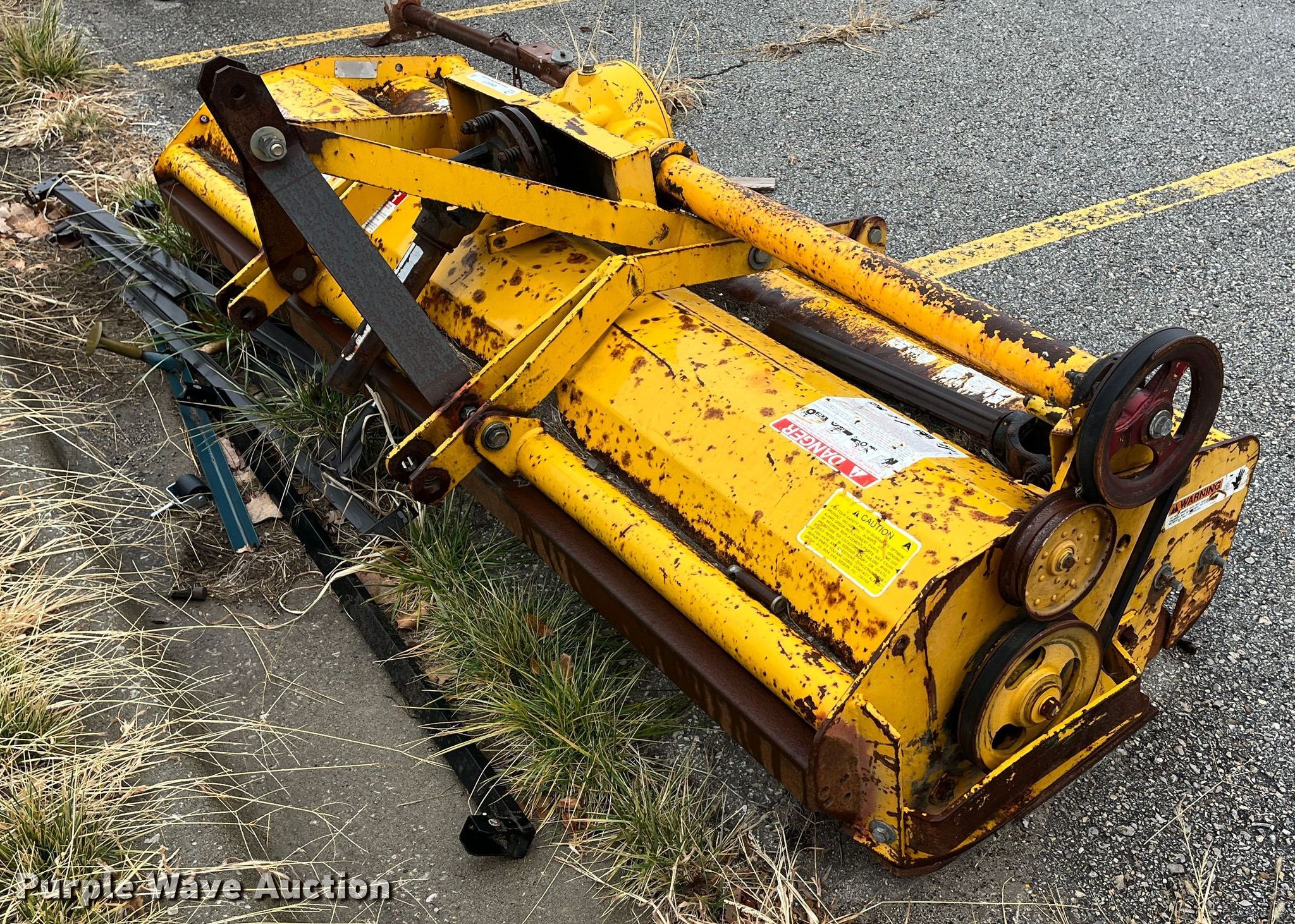Alamo SHD88 flail mower in Kansas City, KS | Item MN9477 sold | Purple Wave