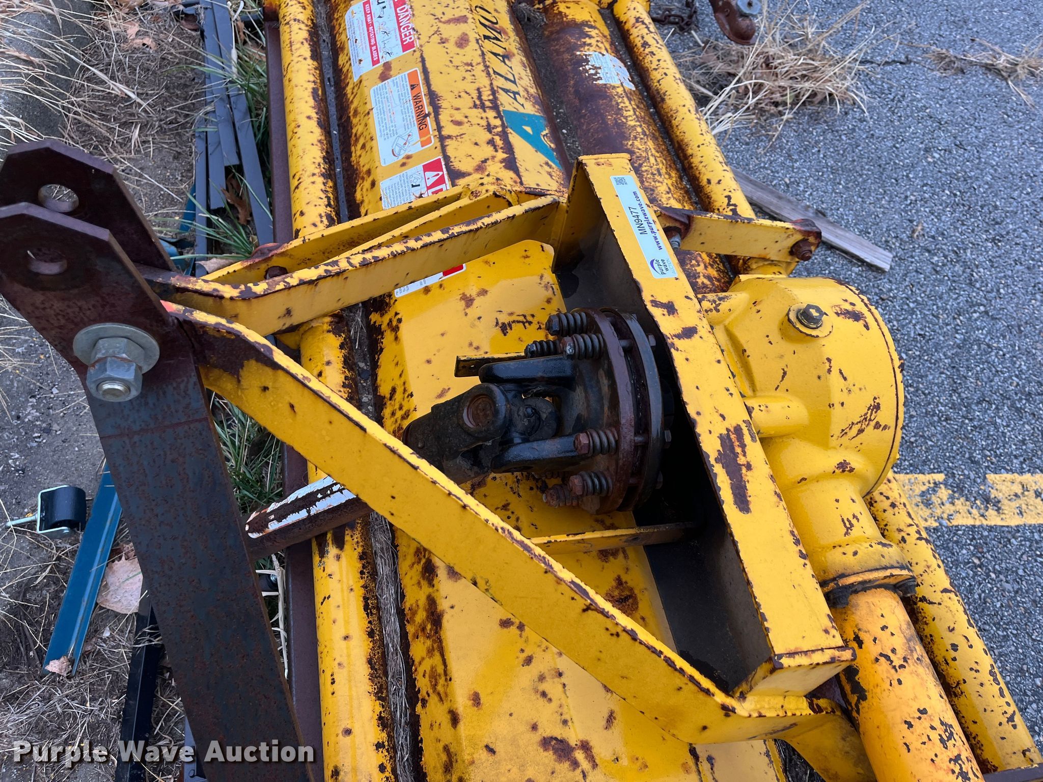 Alamo SHD88 flail mower in Kansas City, KS | Item MN9477 sold | Purple Wave