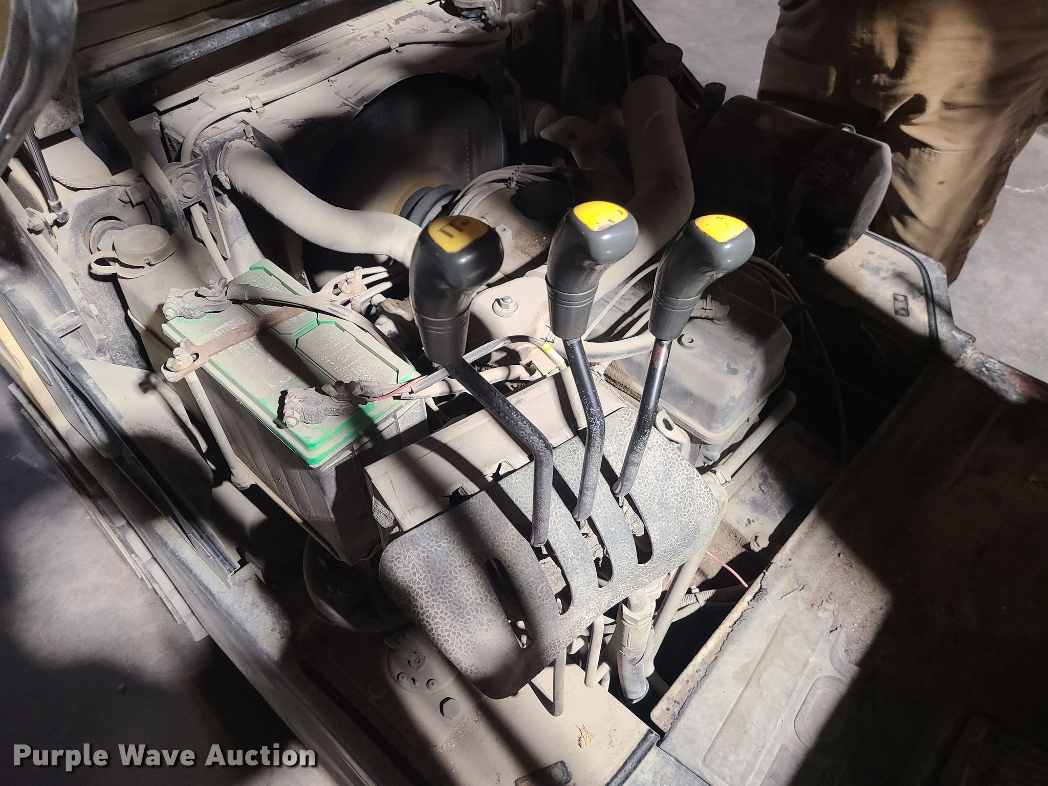 Daewoo G25E-3 forklift in Lexington, MO | Item JG9570 sold | Purple Wave